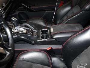 White Porsche Cayenne 2016 in Vilnius, with an engine capacity of 3.60 L and mileage of 202 thousand km for 22900 €, photo 30 on AUTOMOTO.COM.LV