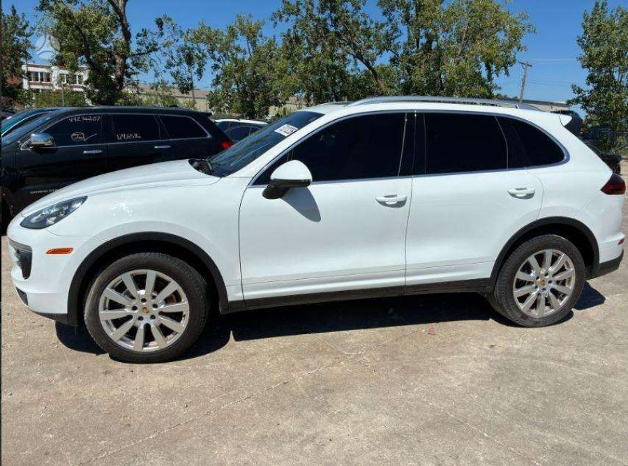 Balts Porsche Cayenne 2016 Klaipėda, ar dzinēja tilpumu 3.60 L un nobraukumu 166 tūkst. km par 13800 €, foto 5 vietnē AUTOMOTO.COM.LV