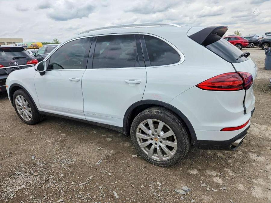 Balts Porsche Cayenne 2016 Klaipėda, ar dzinēja tilpumu 3.60 L un nobraukumu 166 tūkst. km par 13800 €, foto 9 vietnē AUTOMOTO.COM.LV