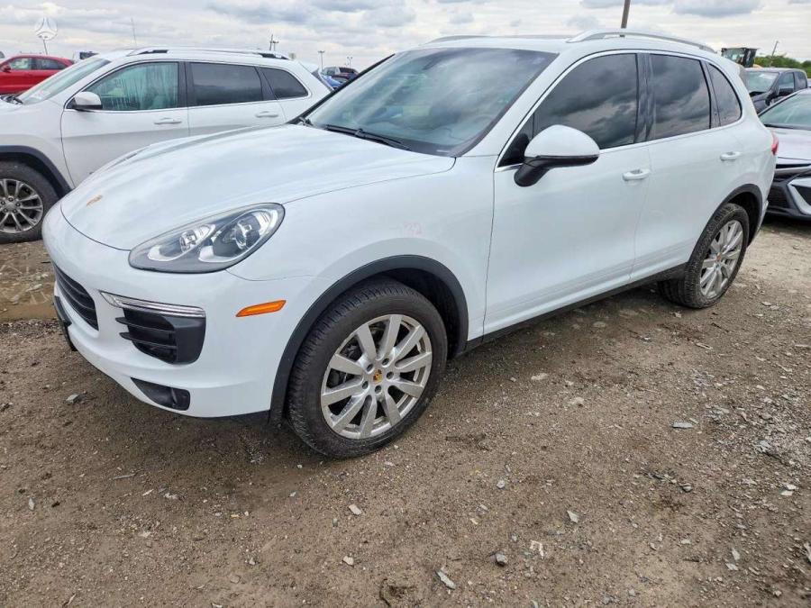 Balts Porsche Cayenne 2016 Klaipėda, ar dzinēja tilpumu 3.60 L un nobraukumu 166 tūkst. km par 13800 €, foto 19 vietnē AUTOMOTO.COM.LV