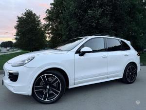 Balts Porsche Cayenne 2016 Kauņa, ar dzinēja tilpumu 3.60 L un nobraukumu 117 tūkst. km par 23000 €, foto 23 vietnē AUTOMOTO.COM.LV