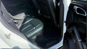 White Porsche Cayenne 2016 in Klaipeda, with an engine capacity of 3.60 L and mileage of 277 thousand km for 11500 €, photo 18 on AUTOMOTO.COM.LV