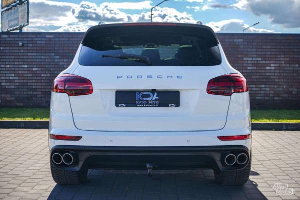Balts Porsche Cayenne 2016 Kauņa, ar dzinēja tilpumu 4.10 L un nobraukumu 234 tūkst. km par 25750 €, foto 8 vietnē AUTOMOTO.COM.LV