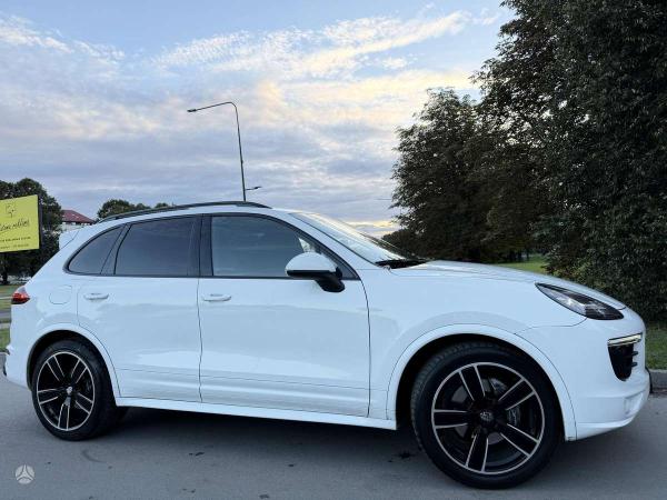 Balts Porsche Cayenne 2016 Kauņa, ar dzinēja tilpumu 3.60 L un nobraukumu 119 tūkst. km par 21500 €, foto 3 vietnē AUTOMOTO.COM.LV