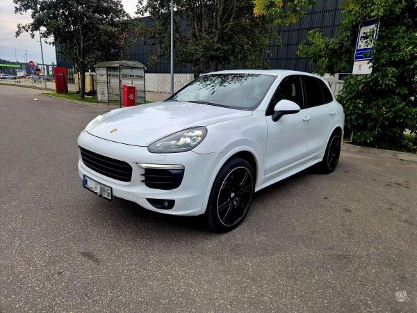 Balts Porsche Cayenne 2016 Kauņa, ar dzinēja tilpumu 3.60 L un nobraukumu 206 tūkst. km par 18800 €, foto 1 vietnē AUTOMOTO.COM.LV