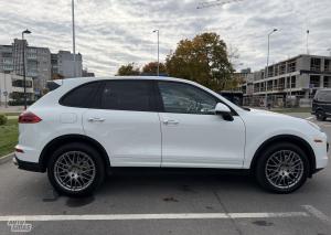 Balts Porsche Cayenne 2016 Viļņa, ar dzinēja tilpumu 3.60 L un nobraukumu 290 tūkst. km par 19900 €, foto 6 vietnē AUTOMOTO.COM.LV
