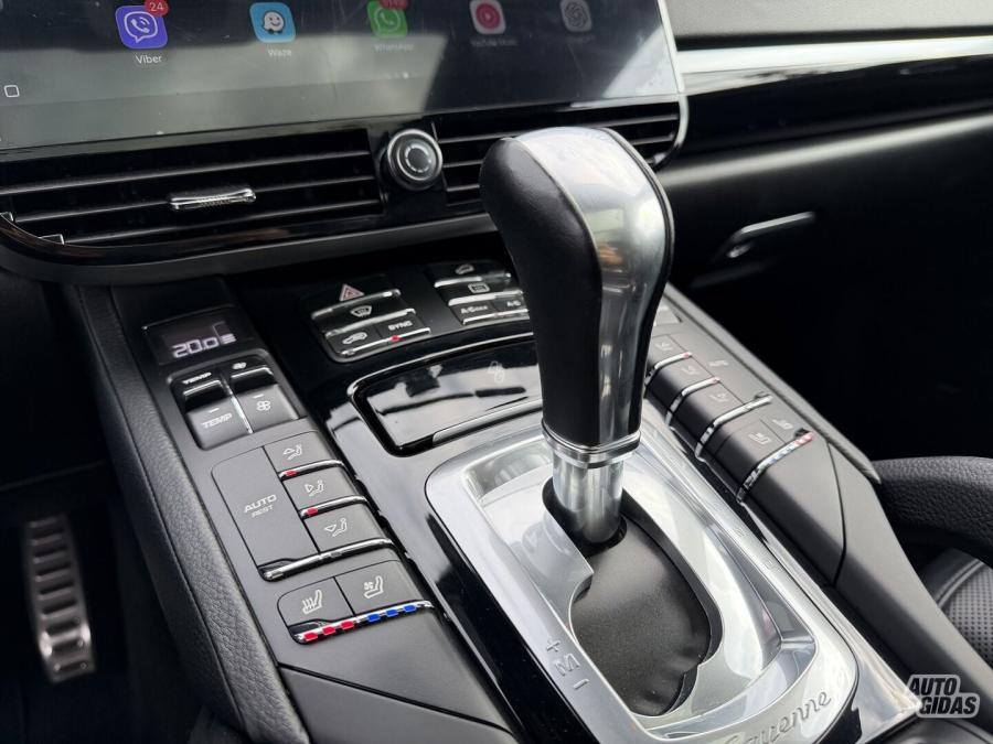 Balts Porsche Cayenne 2016 Viļņa, ar dzinēja tilpumu 3.60 L un nobraukumu 290 tūkst. km par 19900 €, foto 13 vietnē AUTOMOTO.COM.LV