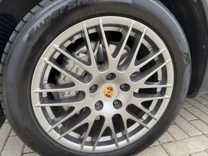 Balts Porsche Cayenne 2016 Viļņa, ar dzinēja tilpumu 3.60 L un nobraukumu 290 tūkst. km par 19900 €, foto 23 vietnē AUTOMOTO.COM.LV