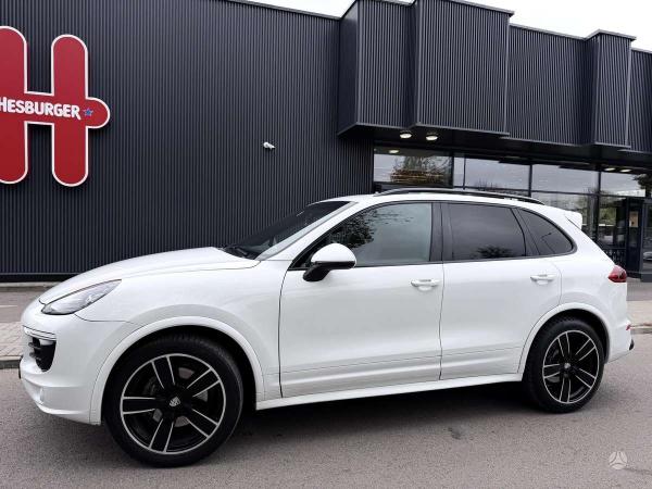 Porsche Cayenne 2016 Kauņa vietnē Balts Porsche Cayenne 2016 Kauņa, ar dzinēja tilpumu 3.60 L un nobraukumu 120 tūkst. km par 19500 €, foto 3 vietnē AUTOMOTO.COM.LV