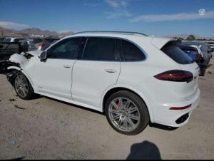 Balts Porsche Cayenne 2017 Šilutė, ar dzinēja tilpumu 3.60 L un nobraukumu 75 tūkst. km par 15000 €, foto 4 vietnē AUTOMOTO.COM.LV