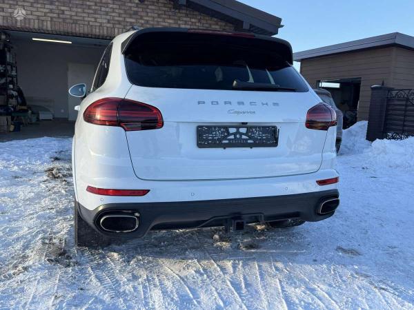 Balts Porsche Cayenne 2017 Klaipėda, ar dzinēja tilpumu 3.60 L un nobraukumu 144 tūkst. km par 18700 €, foto 7 vietnē AUTOMOTO.COM.LV