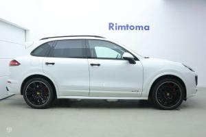 Balts Porsche Cayenne 2017 Viļņa, ar dzinēja tilpumu 3.60 L un nobraukumu 70 tūkst. km par 38490 €, foto 3 vietnē AUTOMOTO.COM.LV