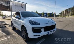 Balts Porsche Cayenne 2017 Jūrmala, ar dzinēja tilpumu 3.00 L un nobraukumu 44 tūkst. km par 50000 €, foto  vietnē AUTOMOTO.COM.LV
