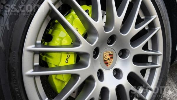 Balts Porsche Cayenne 2017 Jūrmala, ar dzinēja tilpumu 3.00 L un nobraukumu 44 tūkst. km par 50000 €, foto 3 vietnē AUTOMOTO.COM.LV