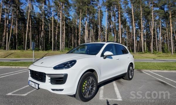 Balts Porsche Cayenne 2017 Jūrmala, ar dzinēja tilpumu 3.00 L un nobraukumu 44 tūkst. km par 50000 €, foto 6 vietnē AUTOMOTO.COM.LV