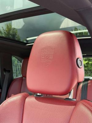 Balts Porsche Cayenne 2017 Kėdainiai, ar dzinēja tilpumu 3.60 L un nobraukumu 132 tūkst. km par 23990 €, foto 27 vietnē AUTOMOTO.COM.LV