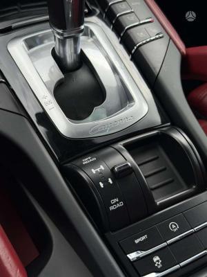 Balts Porsche Cayenne 2017 Kėdainiai, ar dzinēja tilpumu 3.60 L un nobraukumu 132 tūkst. km par 23990 €, foto 33 vietnē AUTOMOTO.COM.LV