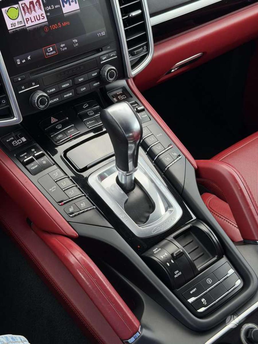 Balts Porsche Cayenne 2017 Kėdainiai, ar dzinēja tilpumu 3.60 L un nobraukumu 132 tūkst. km par 23990 €, foto 34 vietnē AUTOMOTO.COM.LV