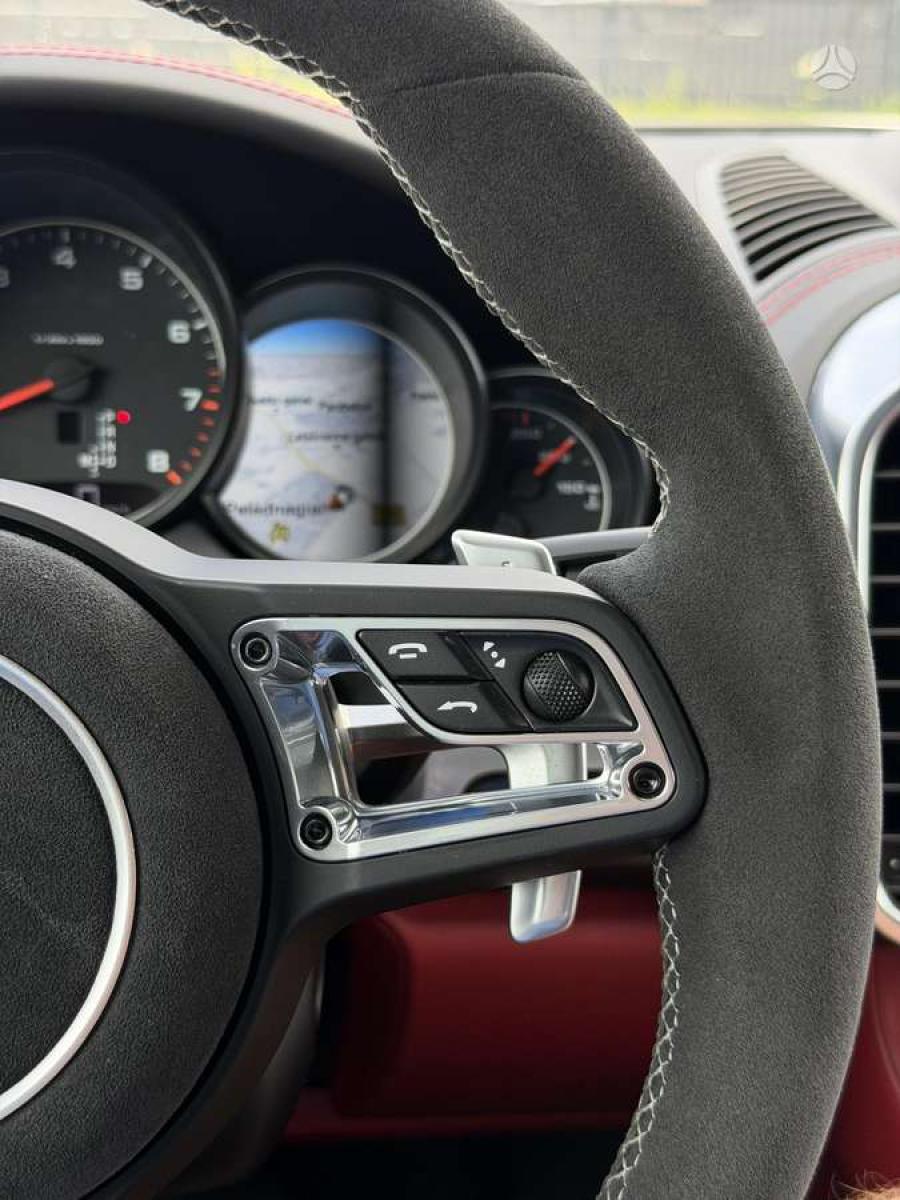 Balts Porsche Cayenne 2017 Kėdainiai, ar dzinēja tilpumu 3.60 L un nobraukumu 132 tūkst. km par 23990 €, foto 37 vietnē AUTOMOTO.COM.LV