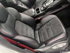 White Porsche Cayenne 2017 in Vilnius, with an engine capacity of 3.60 L and mileage of 74 thousand km for 29900 €, photo 7 on AUTOMOTO.COM.LV
