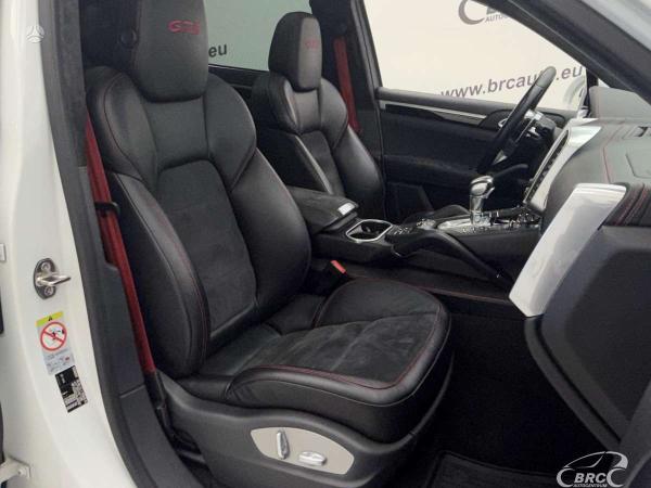 Белый Порше Каен 2017 в Вильнюс, объемом двигателя 3.60 л и пробегом 74 тыс. км за 29900 €, фото 8 на AUTOMOTO.COM.LV