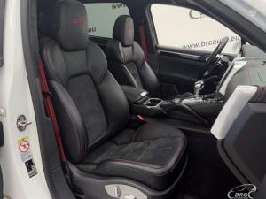 White Porsche Cayenne 2017 in Vilnius, with an engine capacity of 3.60 L and mileage of 74 thousand km for 29900 €, photo 10 on AUTOMOTO.COM.LV