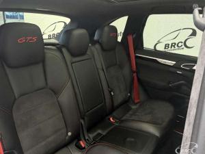 White Porsche Cayenne 2017 in Vilnius, with an engine capacity of 3.60 L and mileage of 74 thousand km for 29900 €, photo 16 on AUTOMOTO.COM.LV