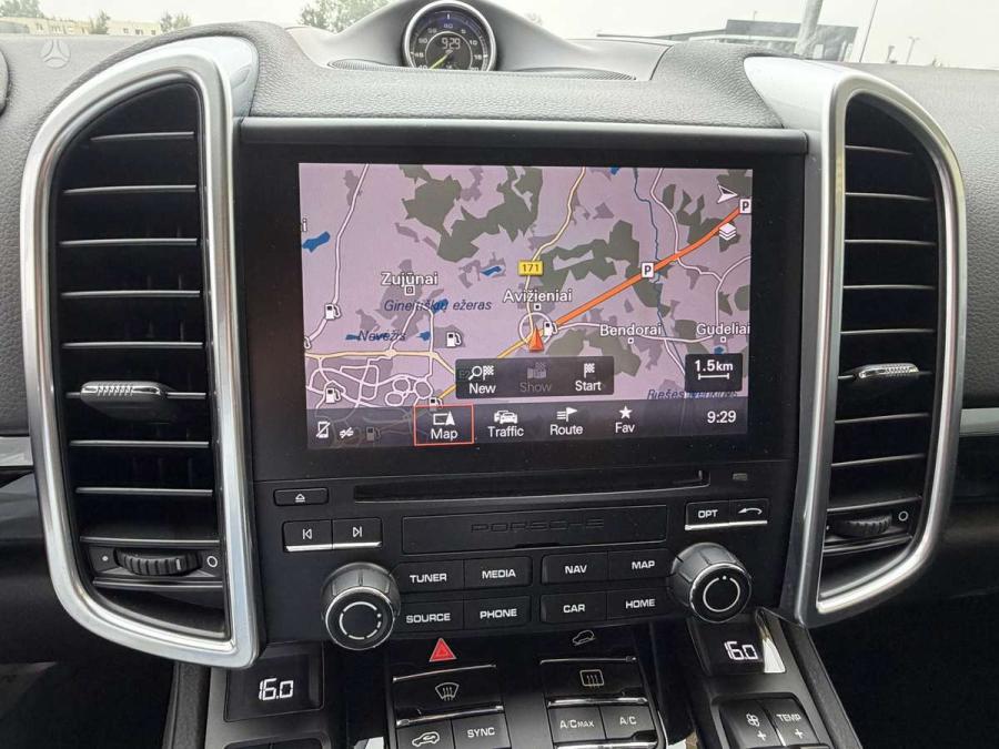 Белый Порше Каен 2017 в Вильнюс, объемом двигателя 3.00 л и пробегом 48 тыс. км за 48888 €, фото 16 на AUTOMOTO.COM.LV