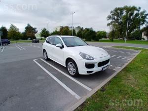 Balts Porsche Cayenne 2017 Jūrmala, ar dzinēja tilpumu 3.00 L un nobraukumu 263 tūkst. km par 23000 €, foto 3 vietnē AUTOMOTO.COM.LV