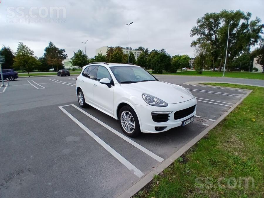 Balts Porsche Cayenne 2017 Jūrmala, ar dzinēja tilpumu 3.00 L un nobraukumu 263 tūkst. km par 23000 €, foto 3 vietnē AUTOMOTO.COM.LV