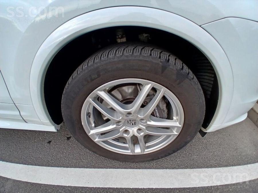 Balts Porsche Cayenne 2017 Jūrmala, ar dzinēja tilpumu 3.00 L un nobraukumu 263 tūkst. km par 23000 €, foto 6 vietnē AUTOMOTO.COM.LV
