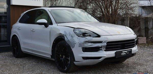 Balts Porsche Cayenne 2018 Kauņa, ar dzinēja tilpumu 2.89 L un nobraukumu 167 tūkst. km par 36000 €, foto 4 vietnē AUTOMOTO.COM.LV
