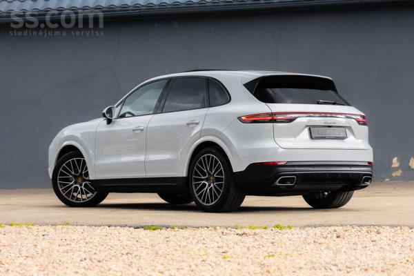 Balts Porsche Cayenne 2018 Jelgava, ar dzinēja tilpumu 3.00 L un nobraukumu 163 tūkst. km par 36000 €, foto 5 vietnē AUTOMOTO.COM.LV