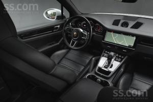 Balts Porsche Cayenne 2018 Jelgava, ar dzinēja tilpumu 3.00 L un nobraukumu 163 tūkst. km par 36000 €, foto 11 vietnē AUTOMOTO.COM.LV