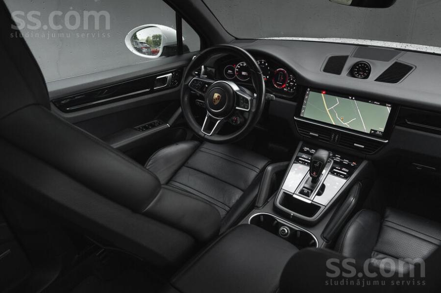Balts Porsche Cayenne 2018 Jelgava, ar dzinēja tilpumu 3.00 L un nobraukumu 163 tūkst. km par 36000 €, foto 11 vietnē AUTOMOTO.COM.LV