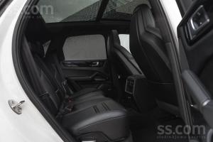 Balts Porsche Cayenne 2018 Jelgava, ar dzinēja tilpumu 3.00 L un nobraukumu 163 tūkst. km par 36000 €, foto 15 vietnē AUTOMOTO.COM.LV