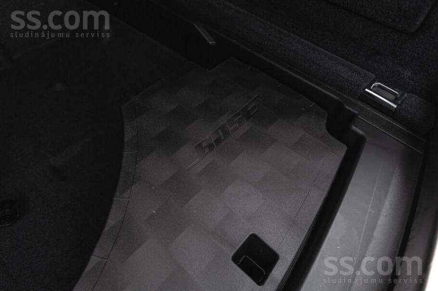 Balts Porsche Cayenne 2018 Jelgava, ar dzinēja tilpumu 3.00 L un nobraukumu 163 tūkst. km par 36000 €, foto 18 vietnē AUTOMOTO.COM.LV
