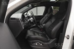 Balts Porsche Cayenne 2018 Jelgava, ar dzinēja tilpumu 3.00 L un nobraukumu 163 tūkst. km par 36000 €, foto 19 vietnē AUTOMOTO.COM.LV