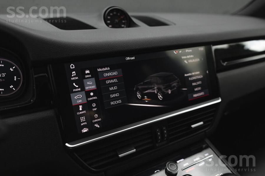 Balts Porsche Cayenne 2018 Jelgava, ar dzinēja tilpumu 3.00 L un nobraukumu 163 tūkst. km par 36000 €, foto 22 vietnē AUTOMOTO.COM.LV