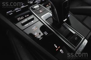 Balts Porsche Cayenne 2018 Jelgava, ar dzinēja tilpumu 3.00 L un nobraukumu 163 tūkst. km par 36000 €, foto 25 vietnē AUTOMOTO.COM.LV