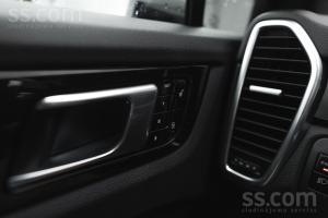 Balts Porsche Cayenne 2018 Jelgava, ar dzinēja tilpumu 3.00 L un nobraukumu 163 tūkst. km par 36000 €, foto 26 vietnē AUTOMOTO.COM.LV