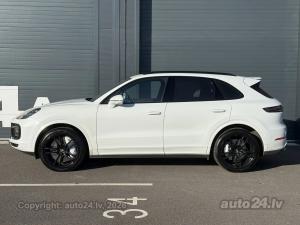 Balts Porsche Cayenne 2018 Tallina, ar dzinēja tilpumu 4.00 L un nobraukumu 141 tūkst. km par 45995 €, foto 4 vietnē AUTOMOTO.COM.LV