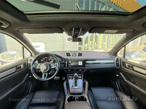 Balts Porsche Cayenne 2018 Tallina, ar dzinēja tilpumu 4.00 L un nobraukumu 141 tūkst. km par 45995 €, foto 9 vietnē AUTOMOTO.COM.LV