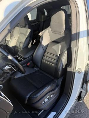 Balts Porsche Cayenne 2018 Tallina, ar dzinēja tilpumu 4.00 L un nobraukumu 141 tūkst. km par 45995 €, foto 11 vietnē AUTOMOTO.COM.LV