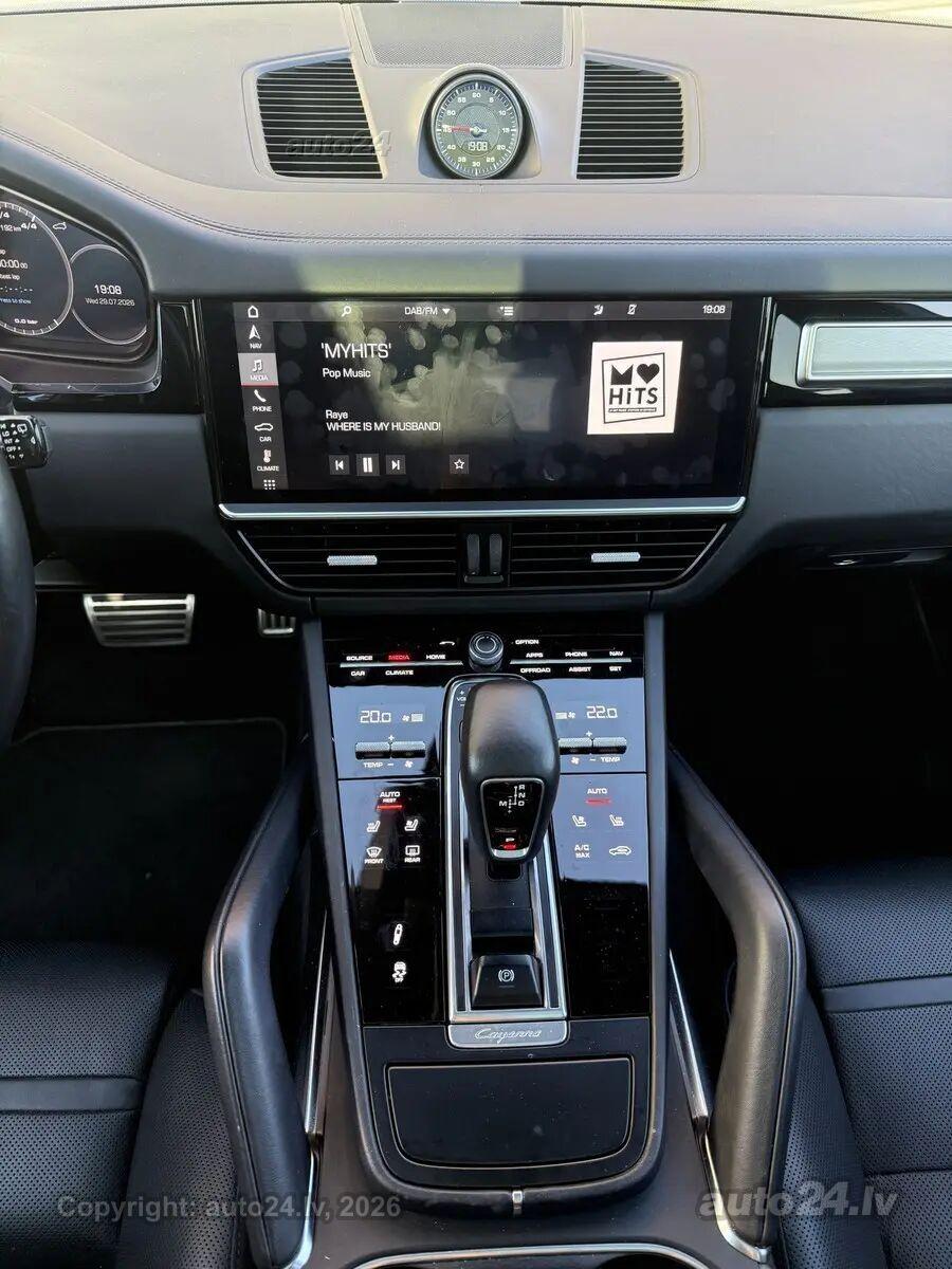 Balts Porsche Cayenne 2018 Tallina, ar dzinēja tilpumu 4.00 L un nobraukumu 141 tūkst. km par 45995 €, foto 13 vietnē AUTOMOTO.COM.LV