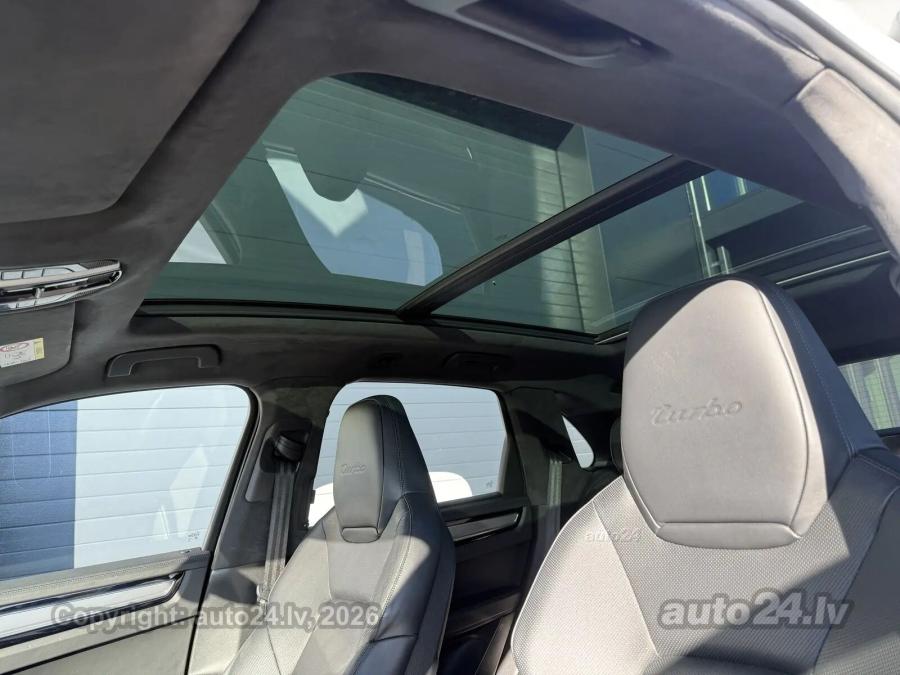 Balts Porsche Cayenne 2018 Tallina, ar dzinēja tilpumu 4.00 L un nobraukumu 141 tūkst. km par 45995 €, foto 19 vietnē AUTOMOTO.COM.LV