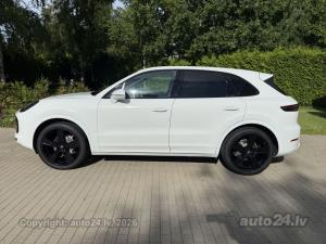 Белый Порше Каен 2018 в Таллин, объемом двигателя 3.00 л и пробегом 186 тыс. км за 37900 €, фото 3 на AUTOMOTO.COM.LV