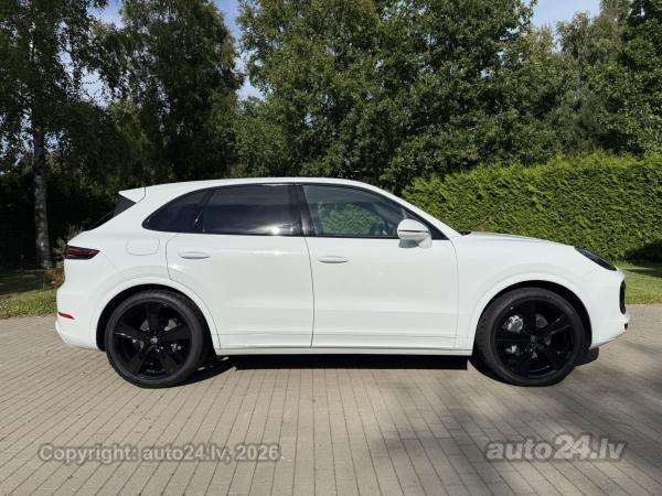 Balts Porsche Cayenne 2018 Tallina, ar dzinēja tilpumu 3.00 L un nobraukumu 186 tūkst. km par 37900 €, foto 5 vietnē AUTOMOTO.COM.LV