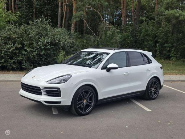 Balts Porsche Cayenne 2018 Kauņa, ar dzinēja tilpumu 3.00 L un nobraukumu 154 tūkst. km par 25600 €, foto 1 vietnē AUTOMOTO.COM.LV
