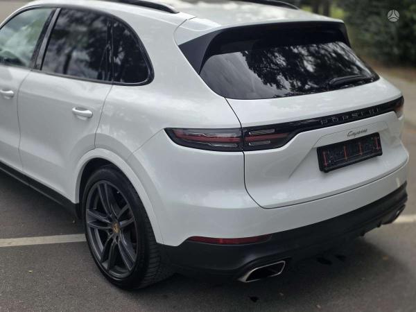 Balts Porsche Cayenne 2018 Kauņa, ar dzinēja tilpumu 3.00 L un nobraukumu 154 tūkst. km par 25600 €, foto 6 vietnē AUTOMOTO.COM.LV